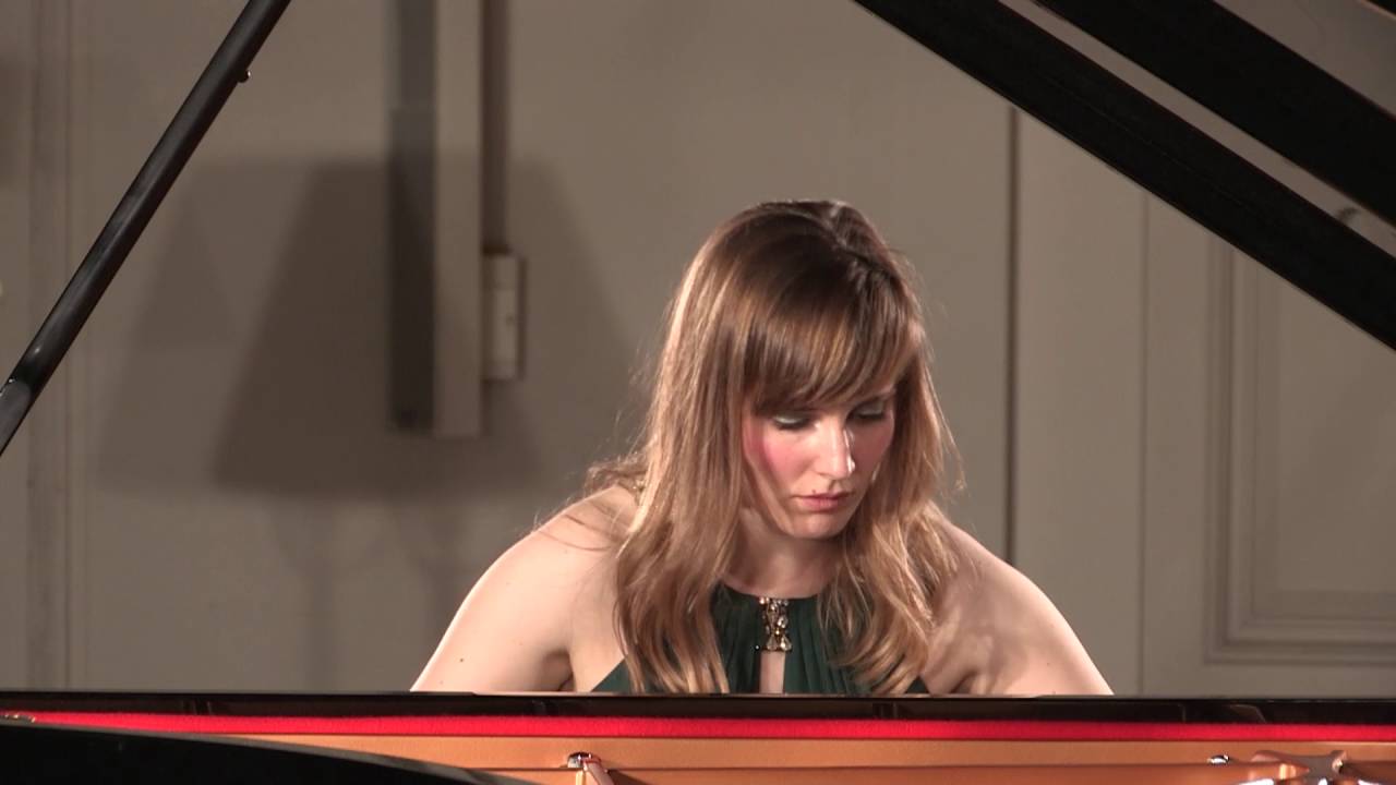 Amy E. Gustafson plays Debussy: Preludes, Livre II, XII. Feux d ...
