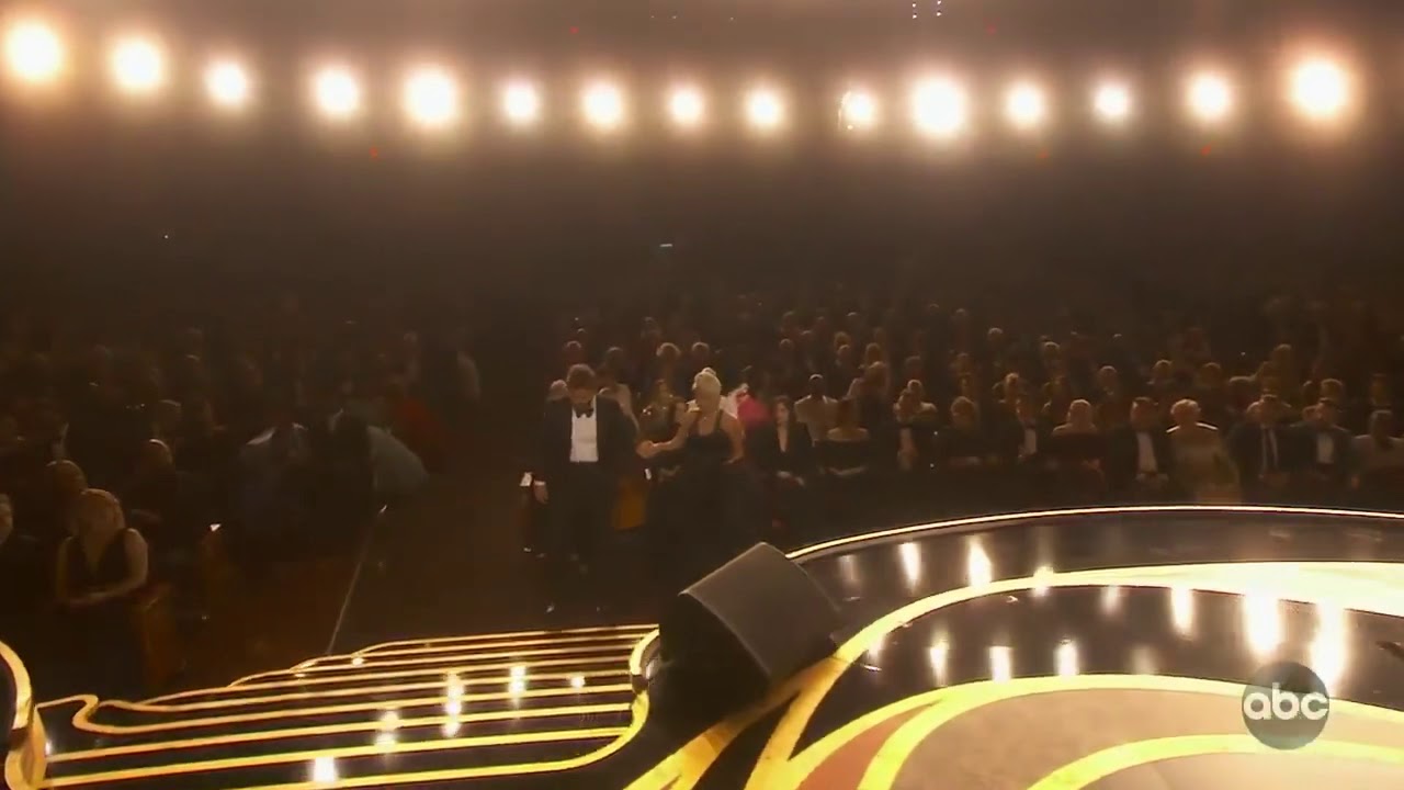 Lady Gaga & Bradly Cooper Shallow Oscars performance - YouTube