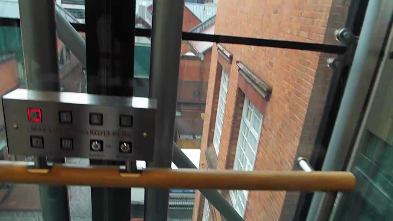 Singing lift in the Ikon Gallery in Birmingham - YouTube