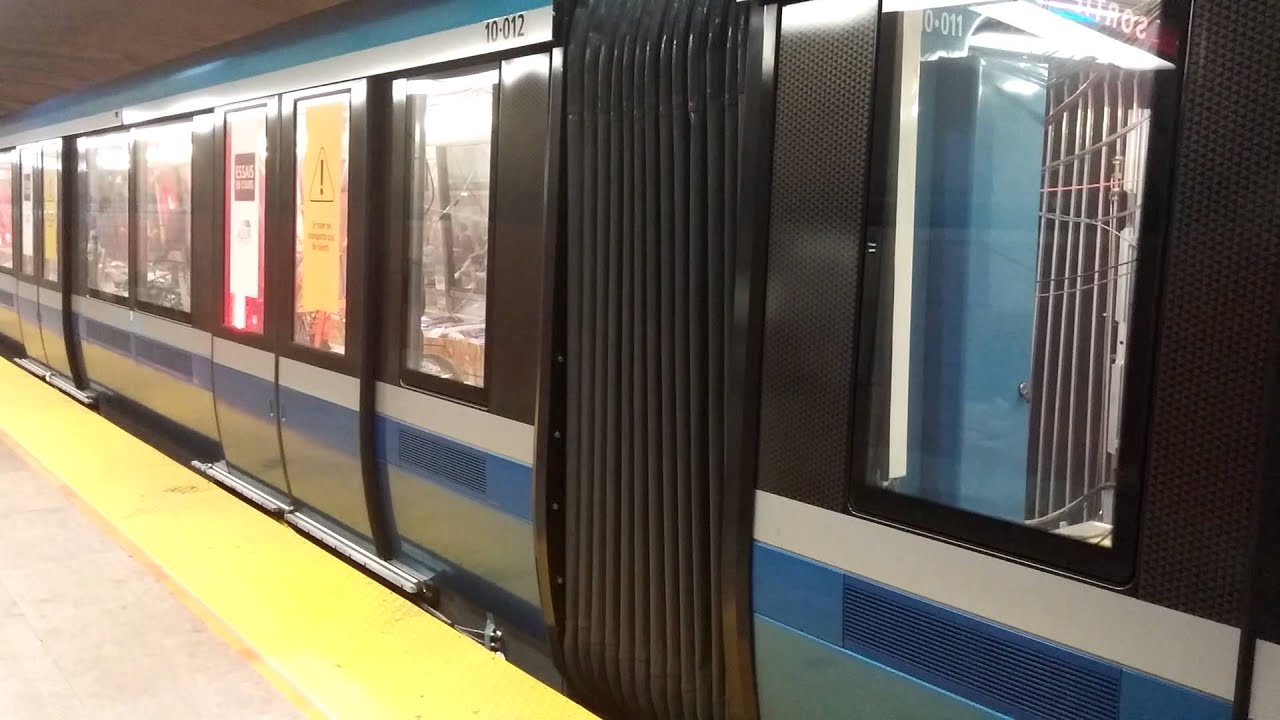 Metro STM - L'Azur qui fait un arret à Outremont / New Azur metro cars ...