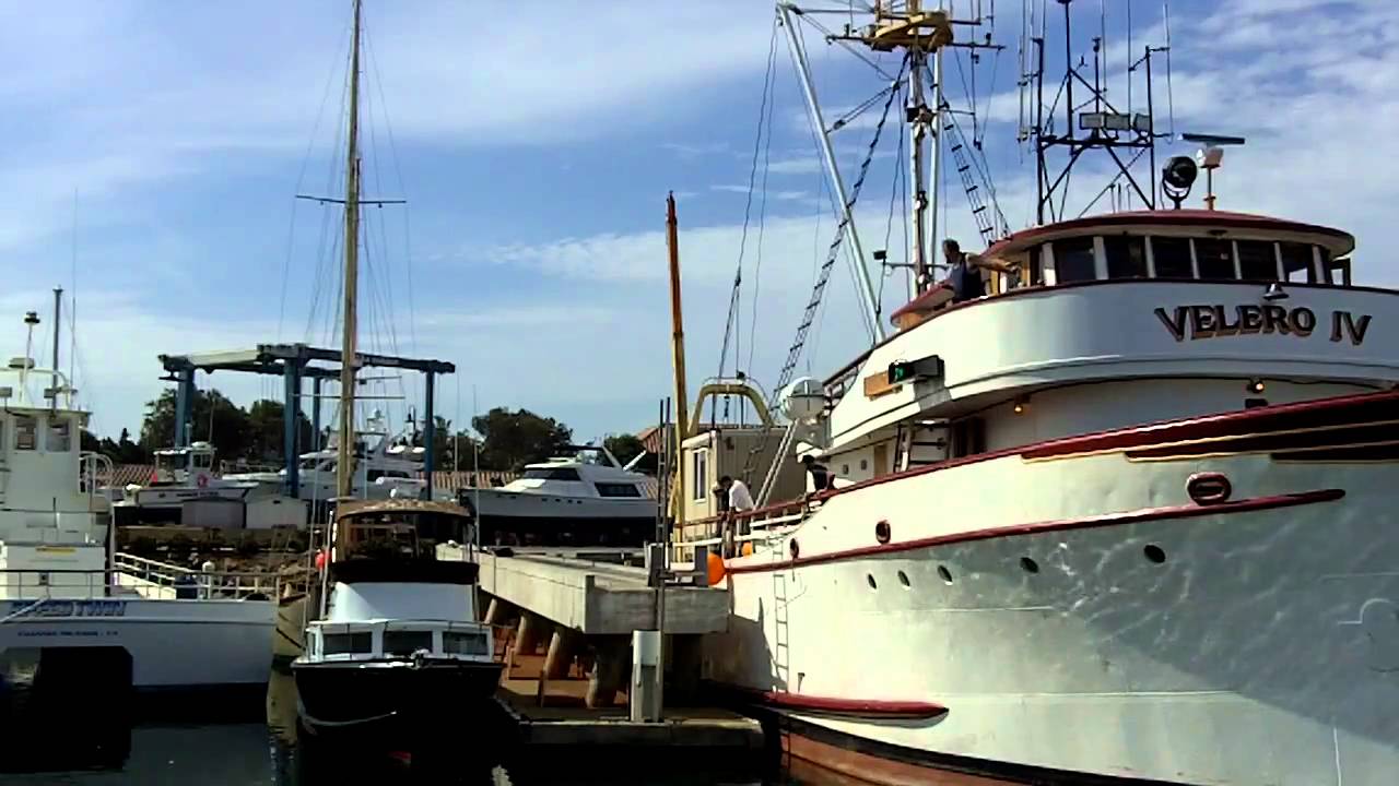 VHBY_Velero IV Docking.MOV - YouTube