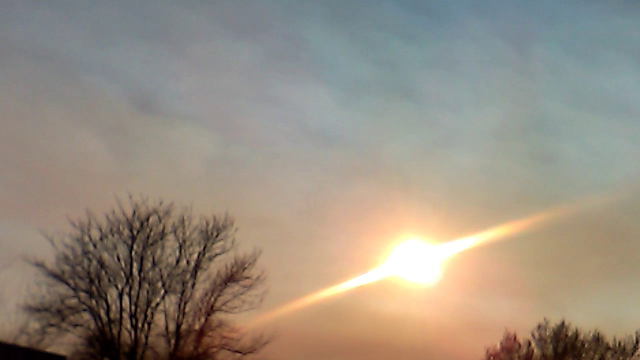 Strange sun - Niburu getting closer - YouTube