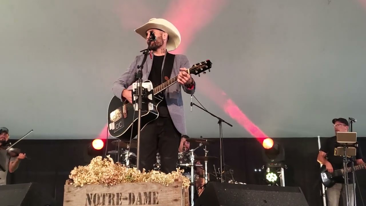 Carl Cadorette au Festival Country de Notre-Dame de Pierreville 2022 ...