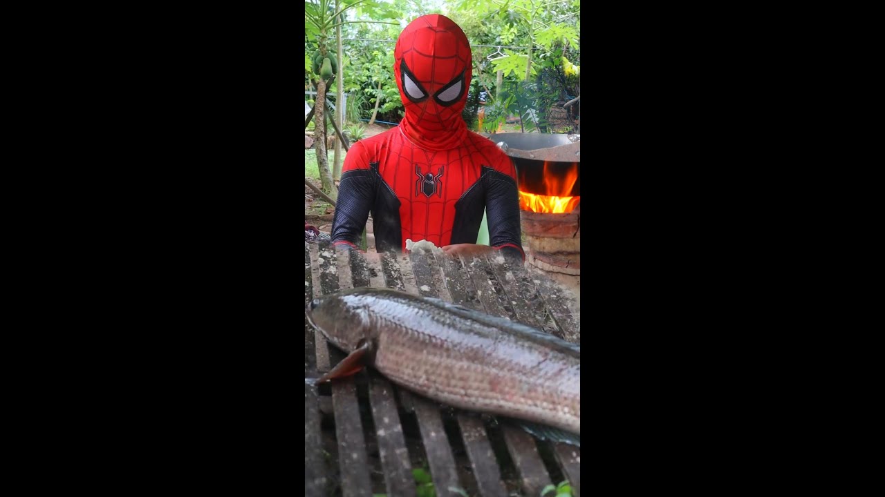 Spider-Chef | Roast Fish In The Sand | Full - YouTube