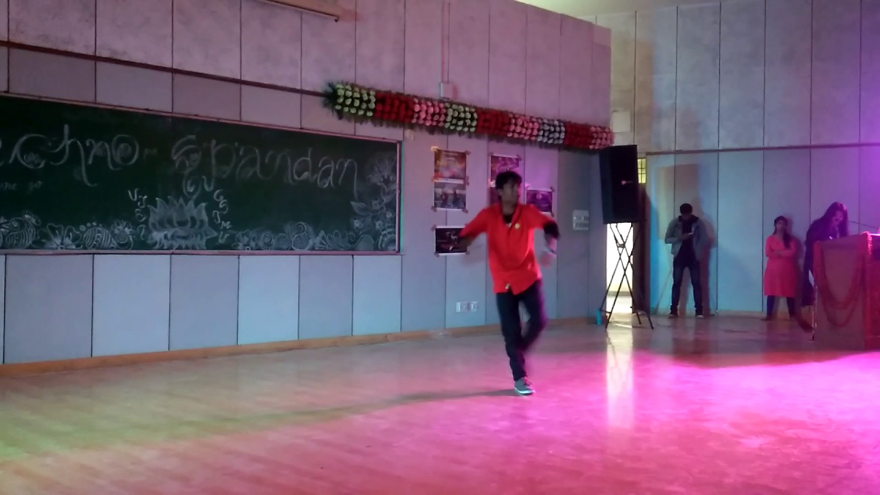 Boy dance in college dance competiton at UIETk CSJMU-EW - YouTube