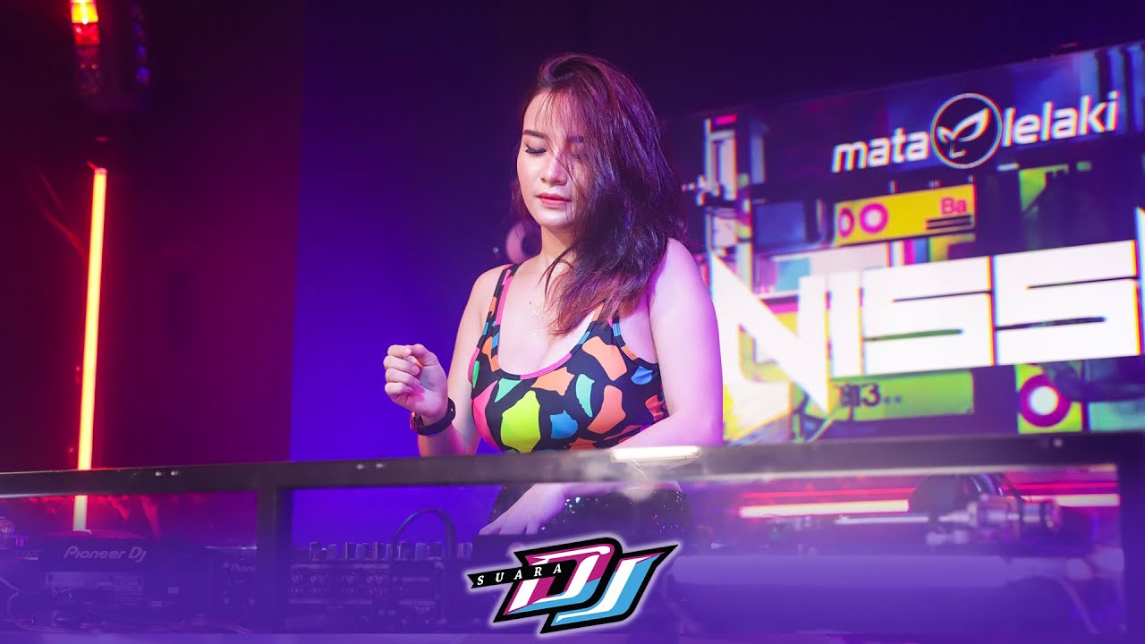 CANTIK DJ NISSA LIVE PERFORMANCE AT STUDIO MATALELAKI #suaradj - YouTube