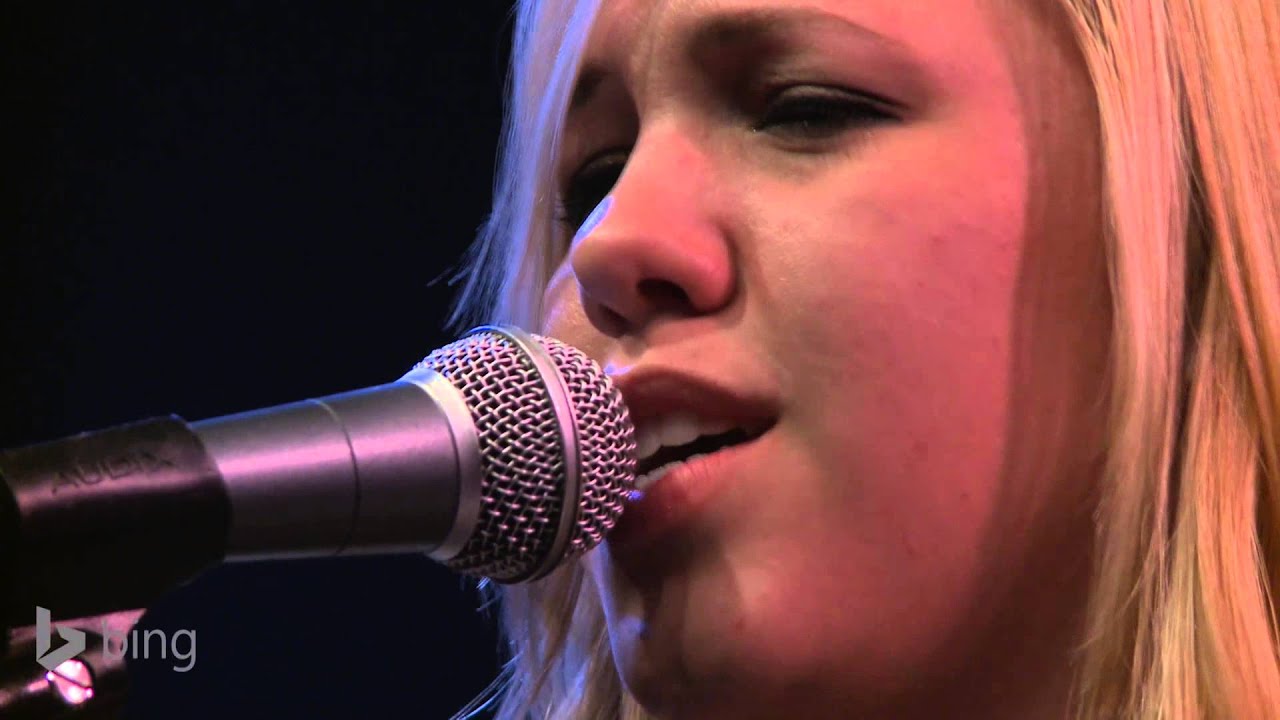 Morgan Frazier - Bully (Bing Lounge) - YouTube