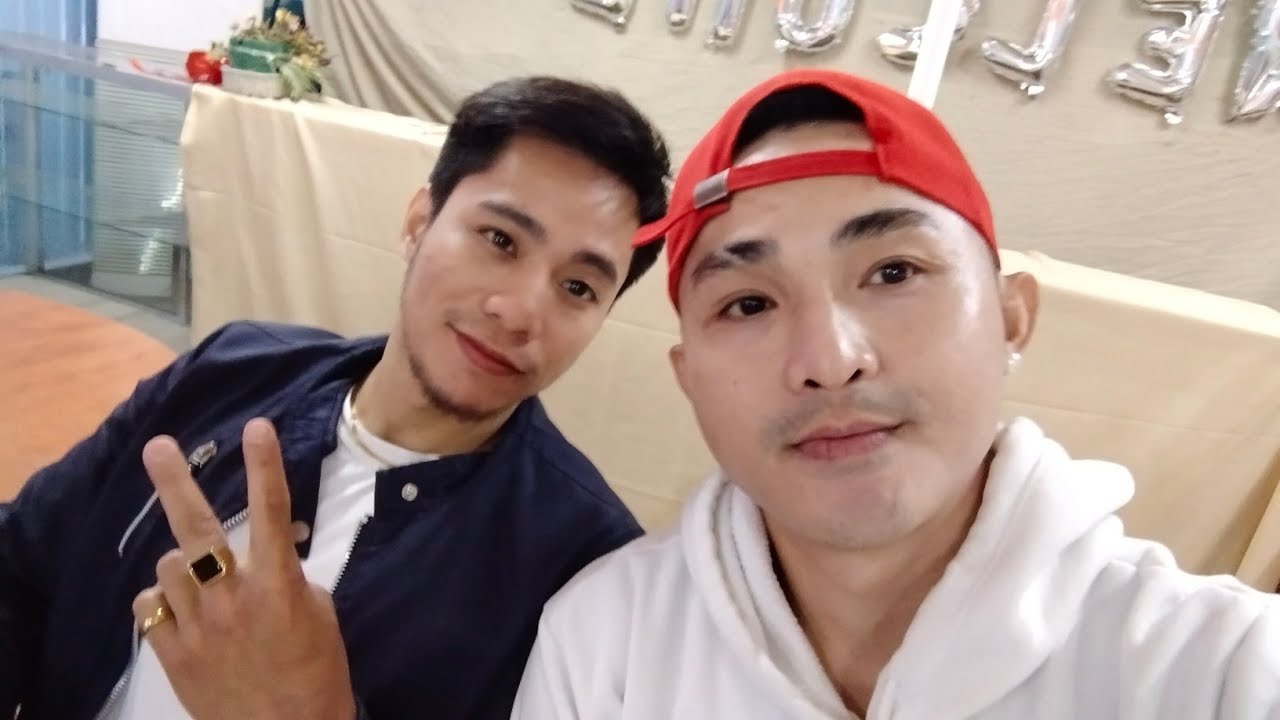 JAE SON LEE MEETS THE FAMOUS ALEX ( DAKS KABA O JUTAY ) - YouTube