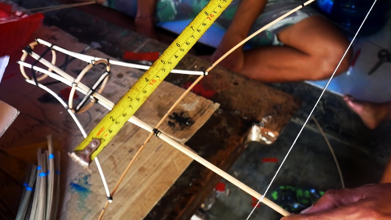 Sikut layangan kuwir mini tes terbang 3 ekor - YouTube