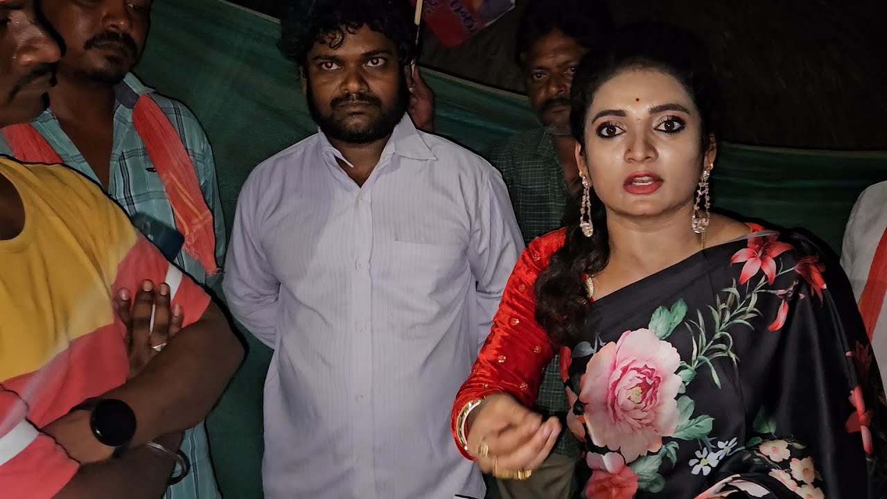 Serial Actress Charishma Naidu Election Campaigning in Pithapuram ...