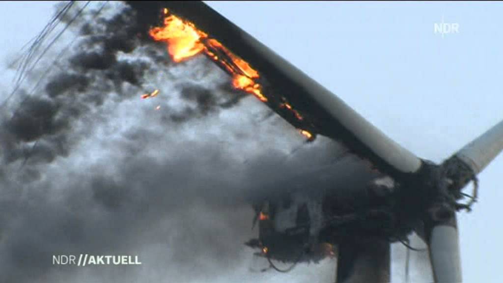 Windkraftanlage in Neukirchen bei Heiligenhafen (OH) brennt ab. NDR aktuell 19.04.2012 - YouTube