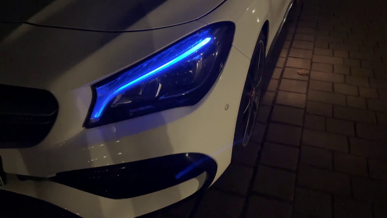 Welcome light Mercedes - YouTube