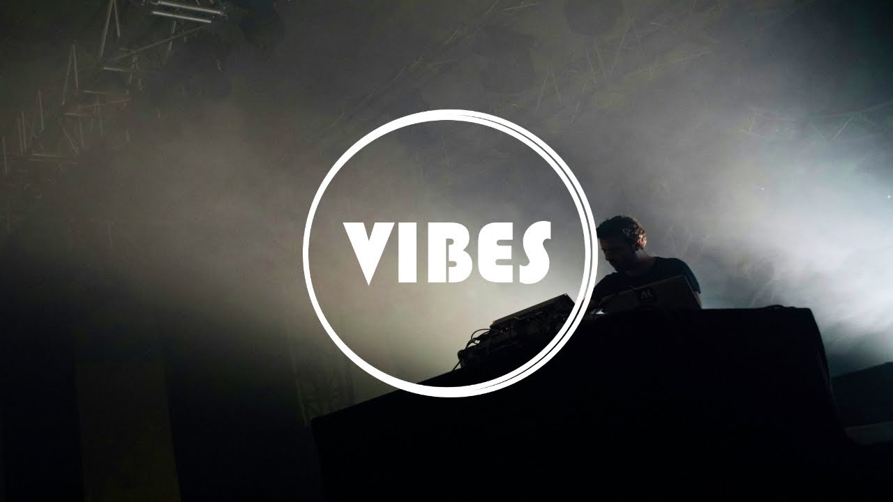 Naika - 1+1 (BLK Afro House Remix) - YouTube