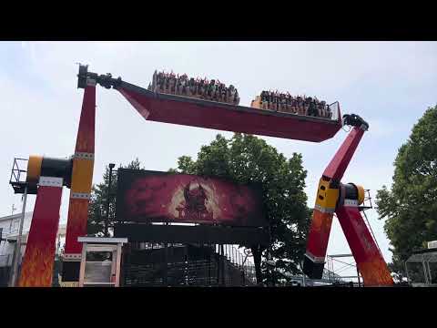 La Ronde : Le Démon - Six Flags Montréal - YouTube