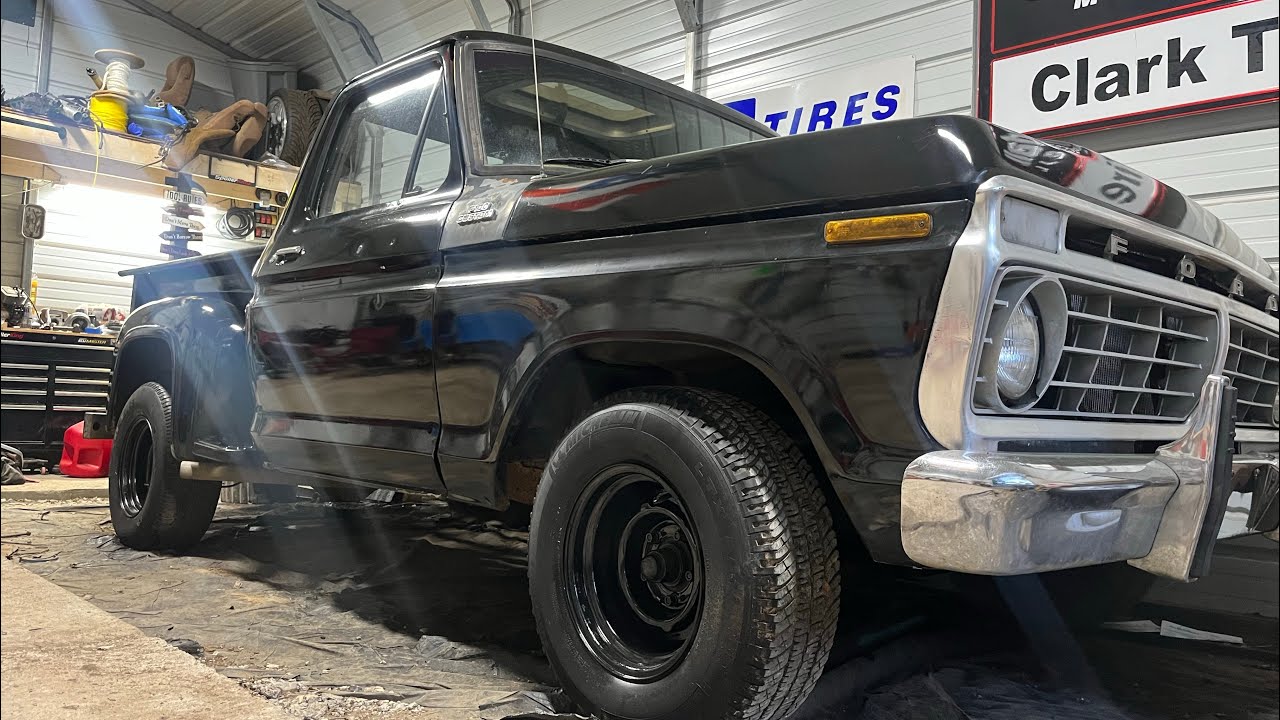 Painting on the cage! And shining up the f100! - YouTube