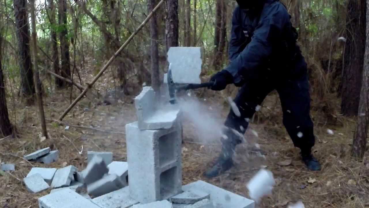 United Cutlery M48 Kommando Tactical Survival Hammer - YouTube