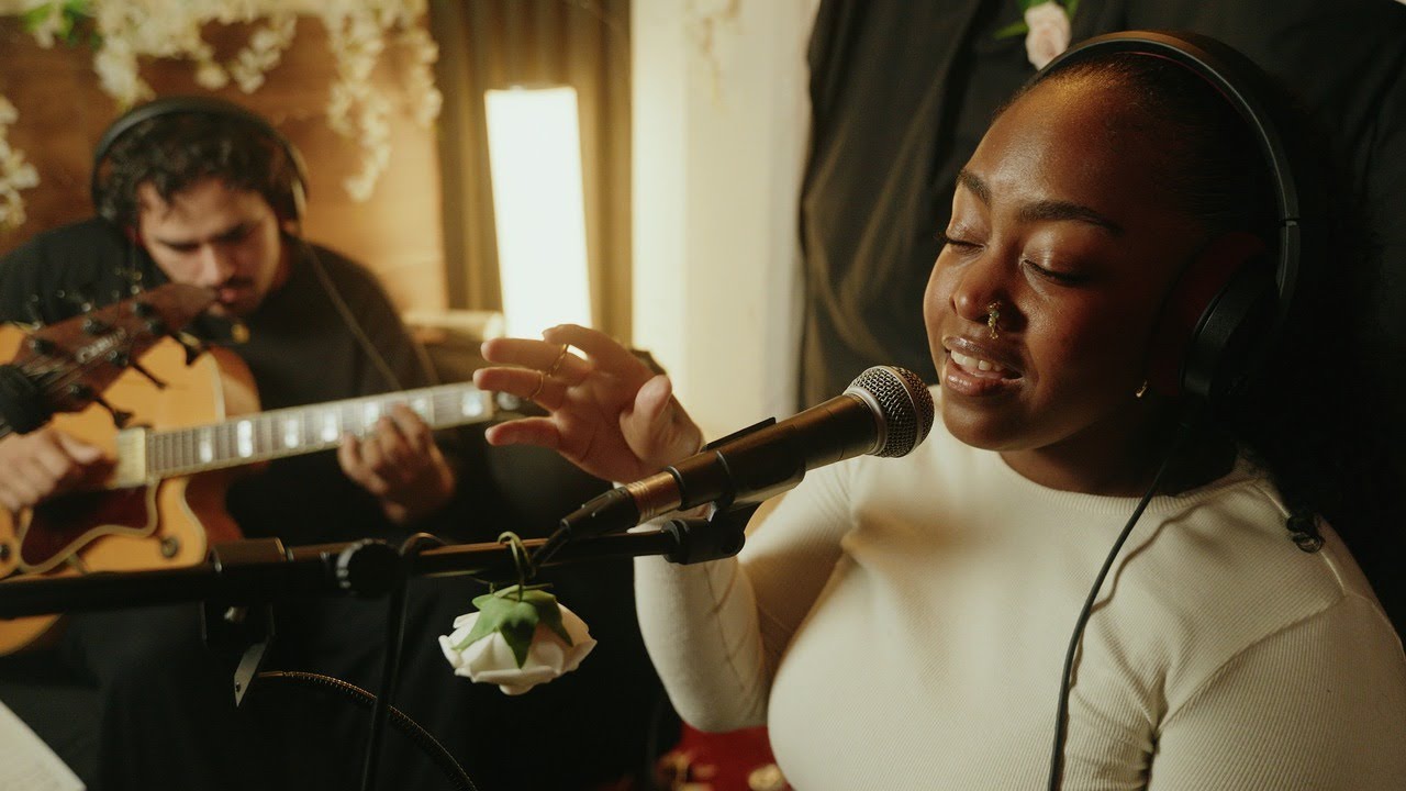 ANAIS CARDOT | BANGR Live Session - YouTube