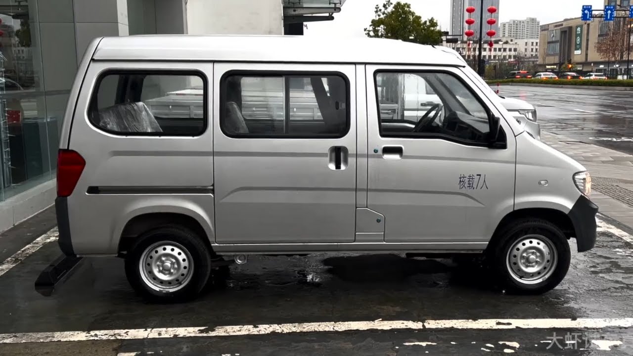 Wuling Zhiguang in-depth Walkaround - YouTube