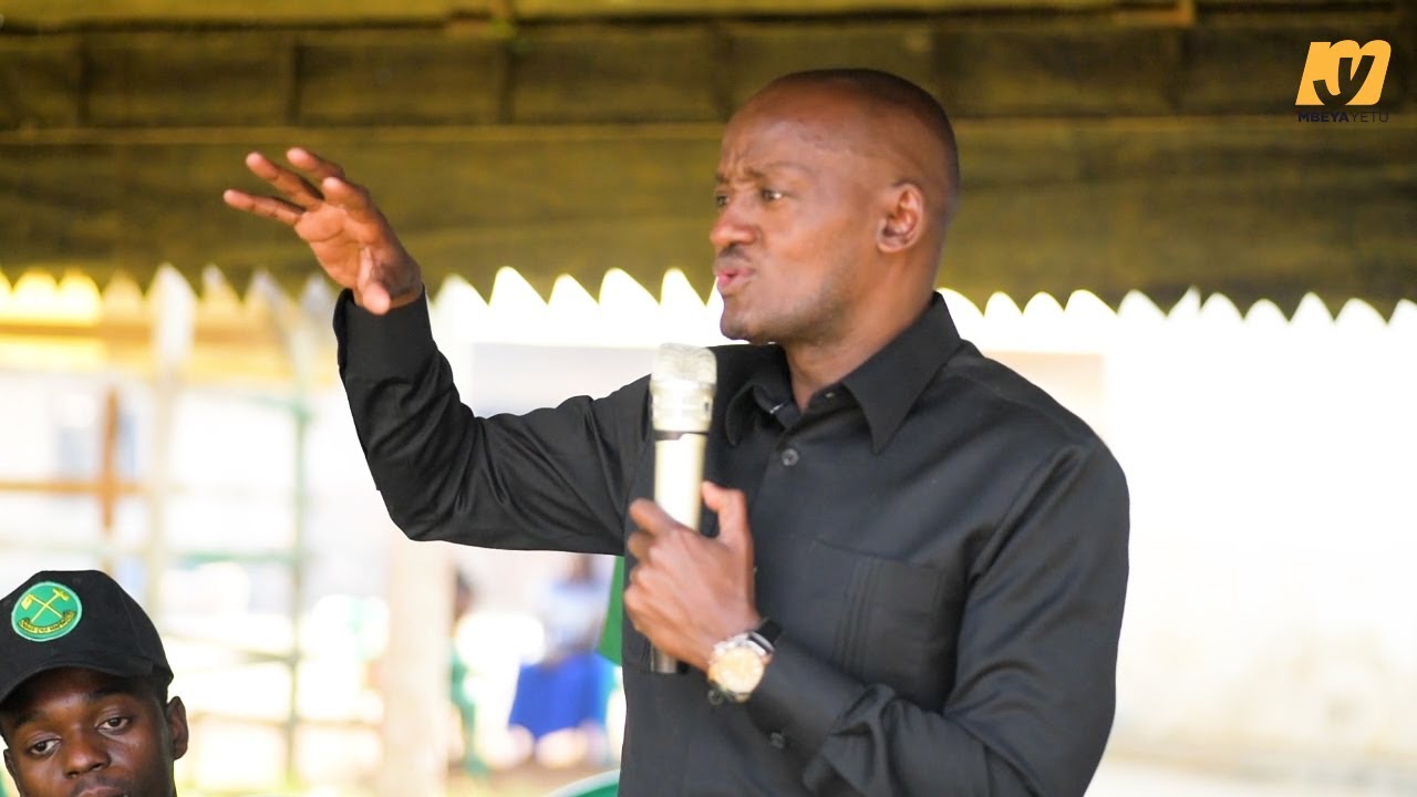 DC MBEYA AFUNDA VIJANA"SIKILIZENI KERO ZA WANANCHI MSISUBIRI UCHAGUZI ...