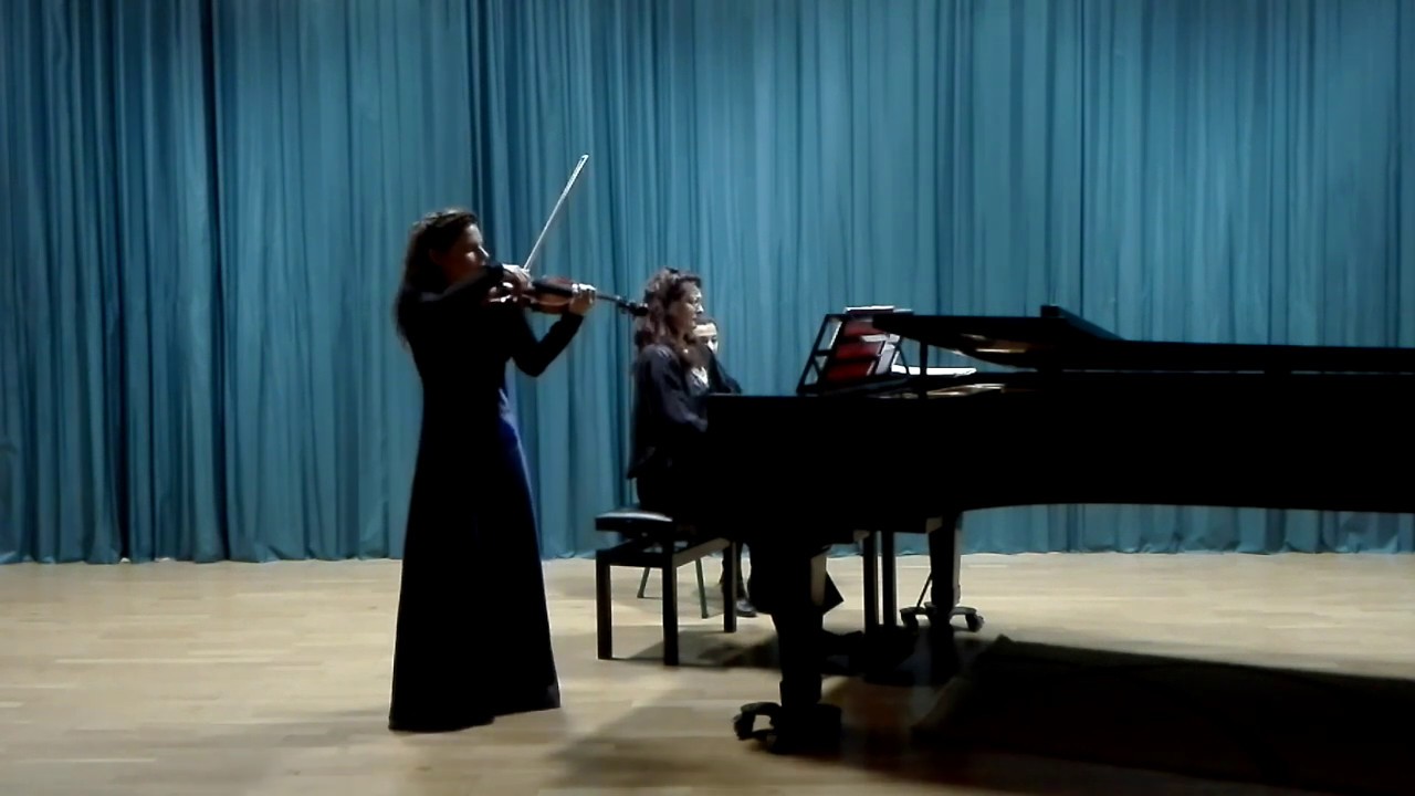 Mozart Sonata e-min. Live Concert Performance (Vivien Hoffman - Violin ...
