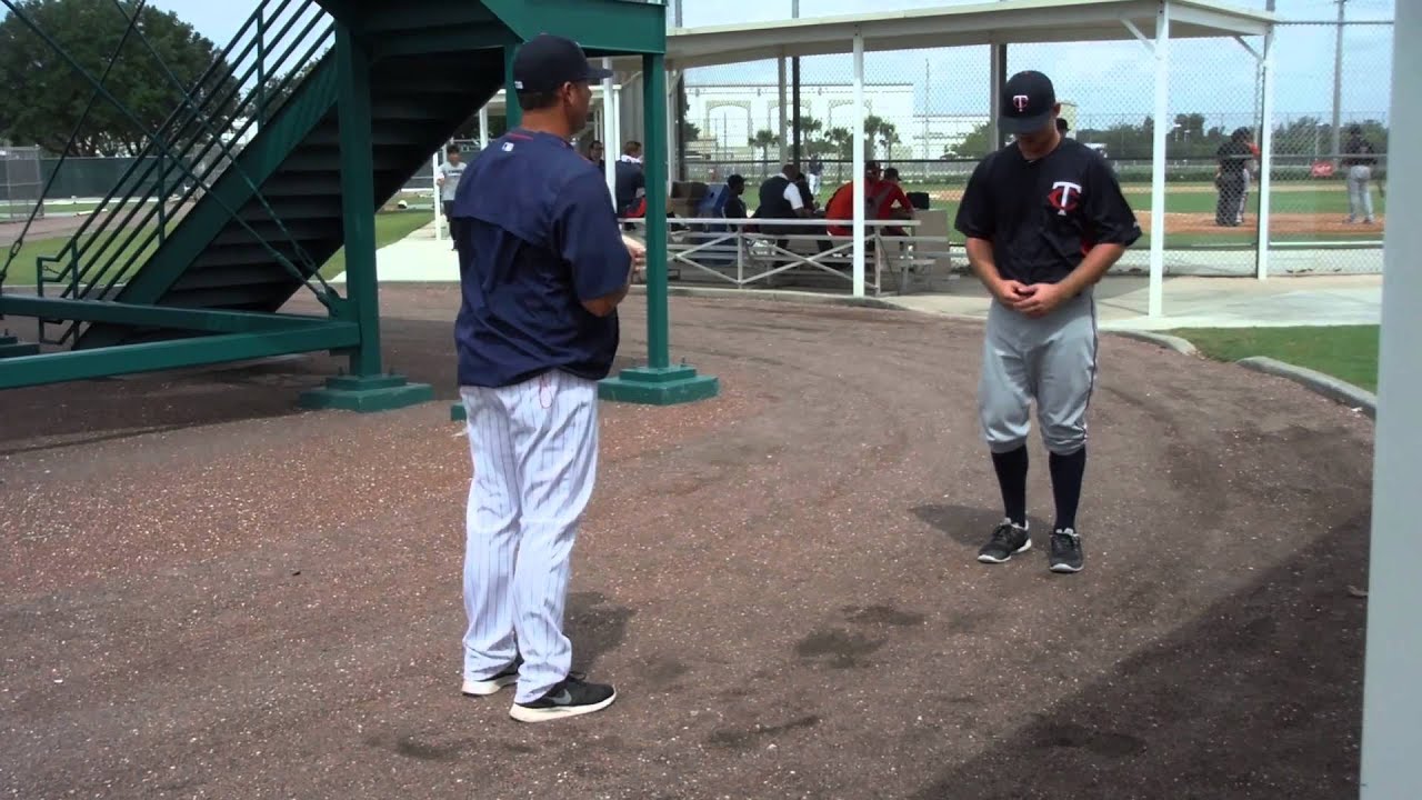 Minnesota Twins prospect Josh Guyer working on his delivery - YouTube