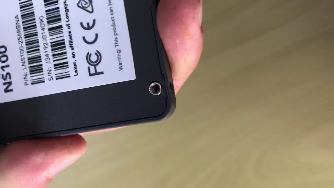 Abrindo um SSD (como é por dentro) - YouTube