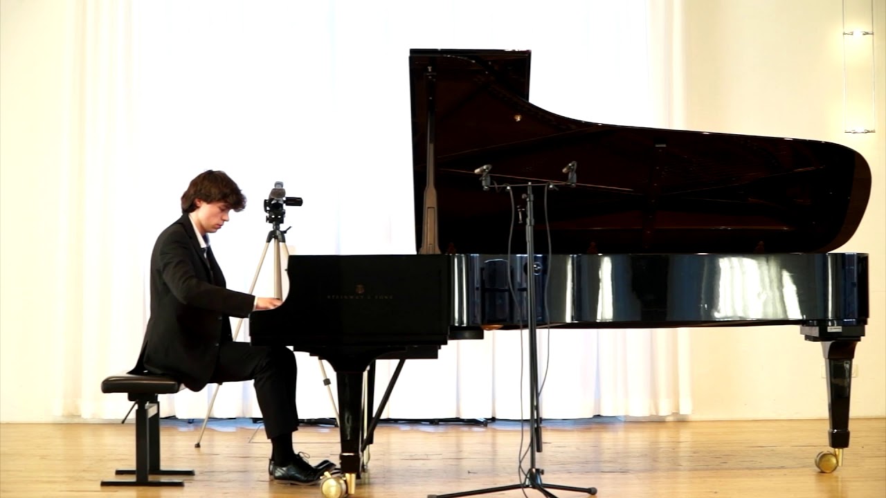 Daniel Terzer - Debussy Reflets dans l'eau - YouTube