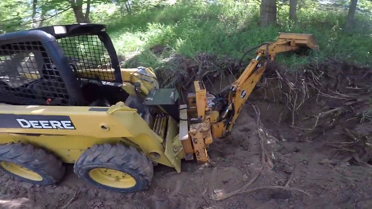 Stump Battle (5). Davis D100 Backhoe / John Deere 317. Pandemic ...