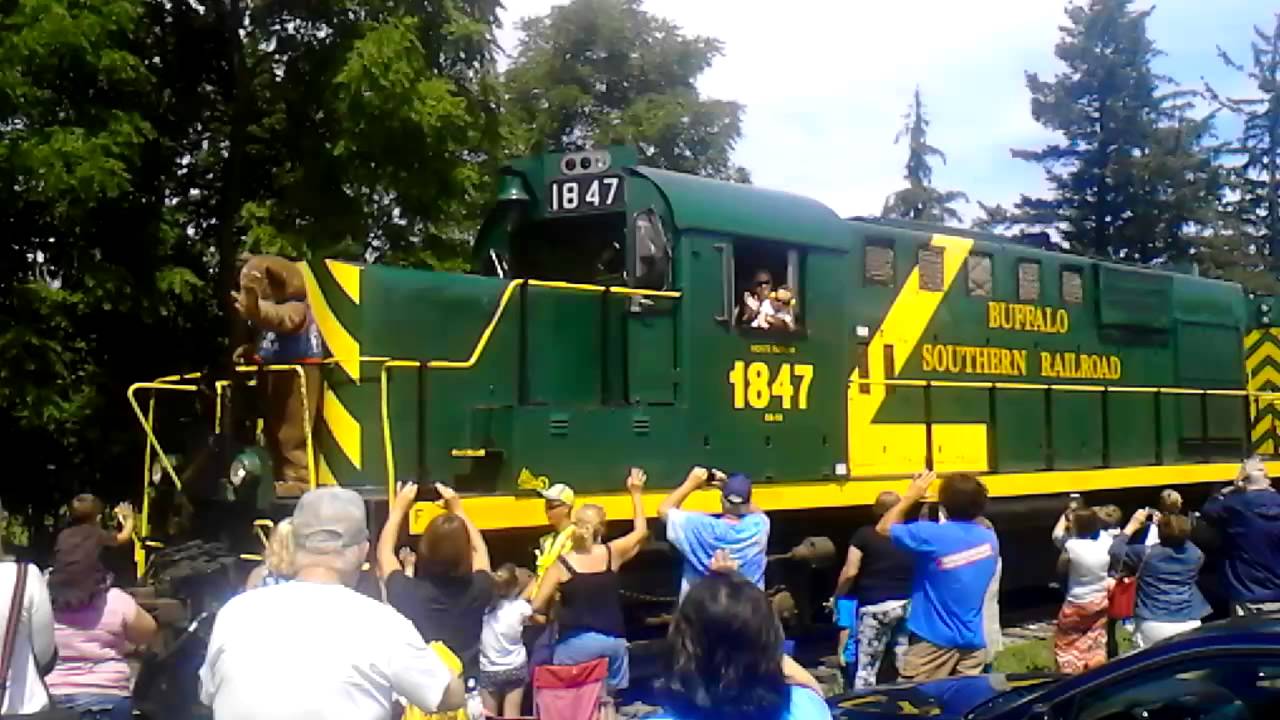 Erie County Fair Train - YouTube