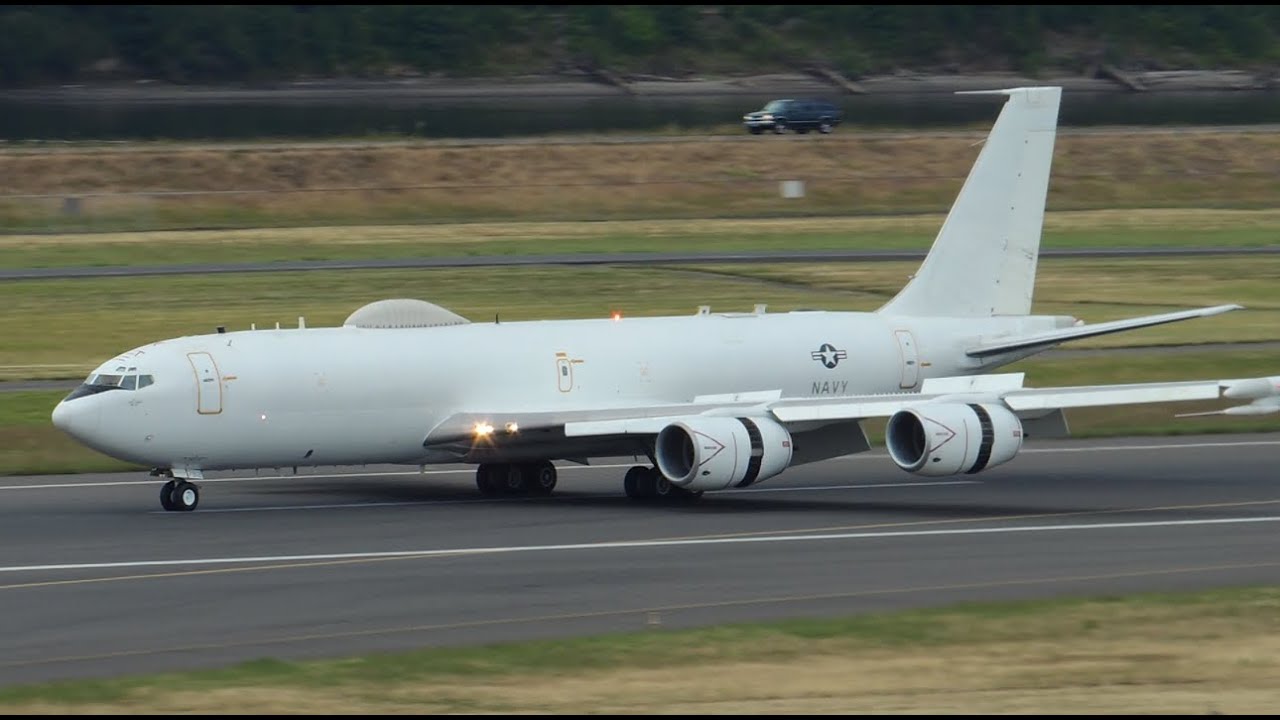 US Navy Boeing E-6B [162782] landing in PDX - YouTube