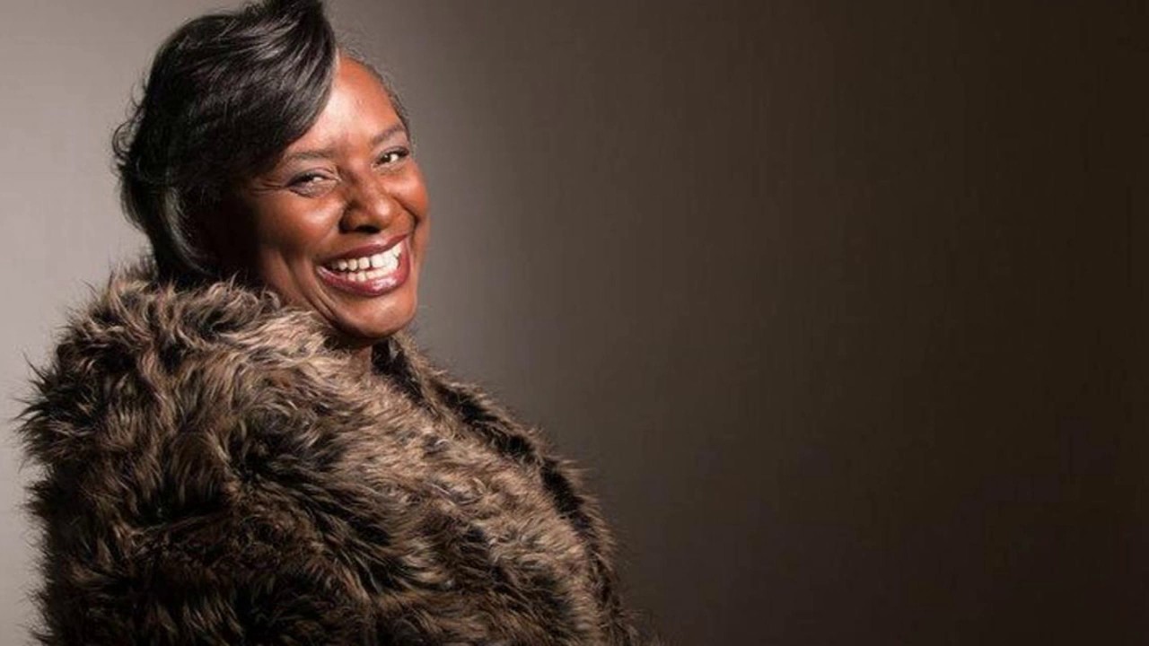 LifeTalk Radio Network song premier - Callie Day "In Trouble" - YouTube