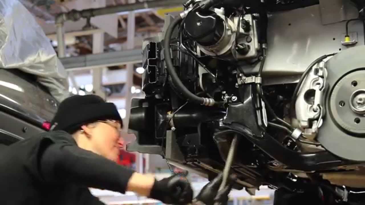The Manufacturer visits MG Motor UK - YouTube