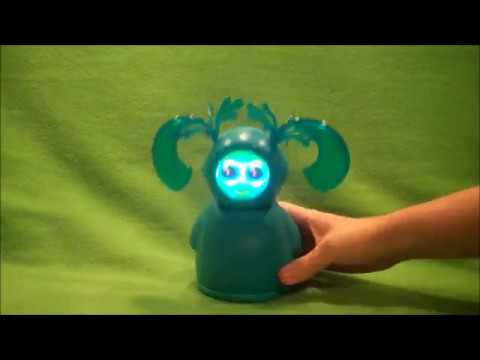 2010 Fijit light up Robot toy Logan By Mattel - YouTube