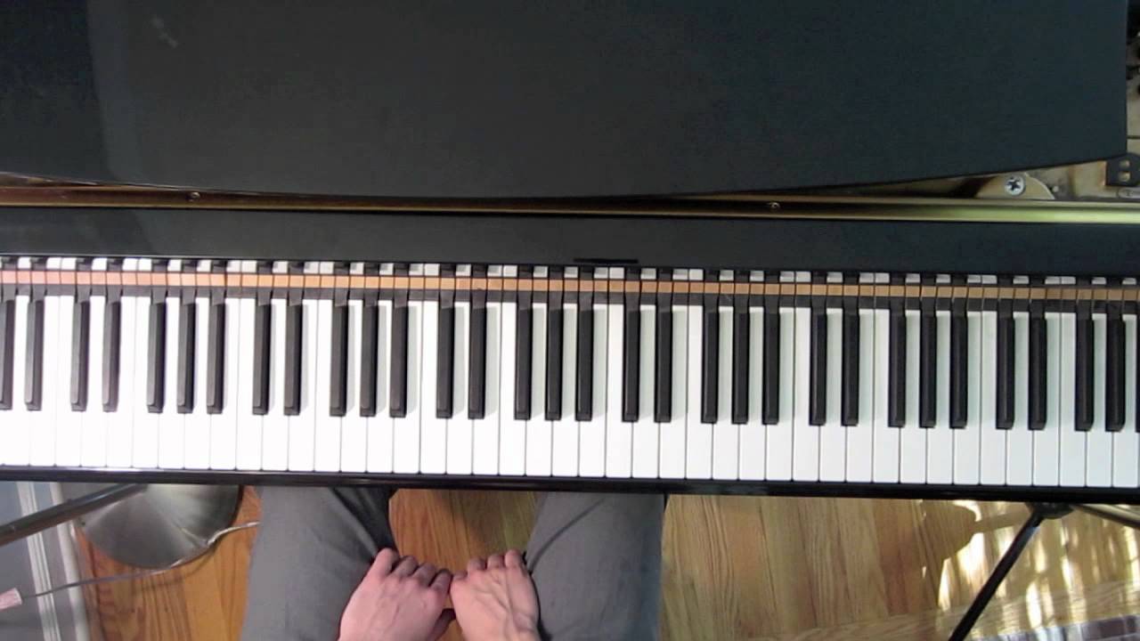 Jazz Piano Lesson #9: 2nd Inversion Diminished Pattern - YouTube