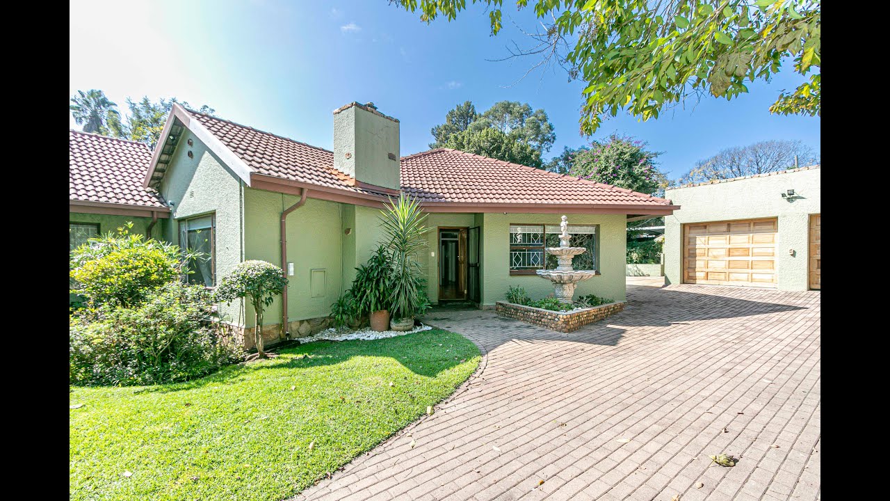 Brilliant Family Home complete with Guest Wing, Swimming Pool, Zip Line ...