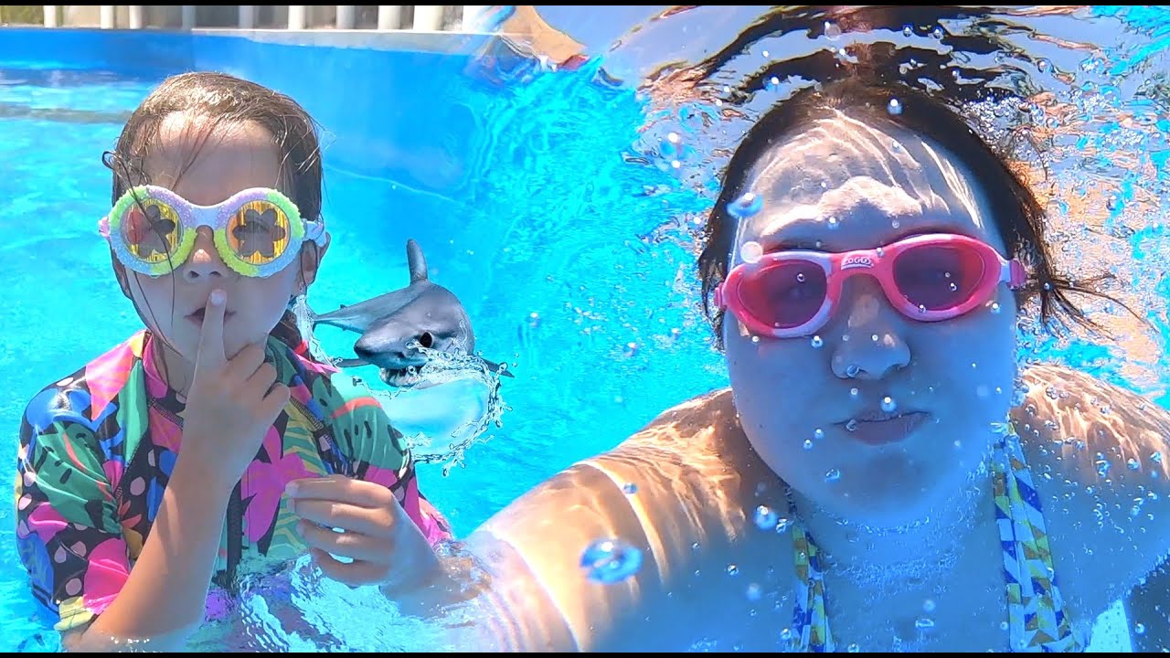 Ruby and Bonnie 24 hours in the Laguna Water Park - YouTube