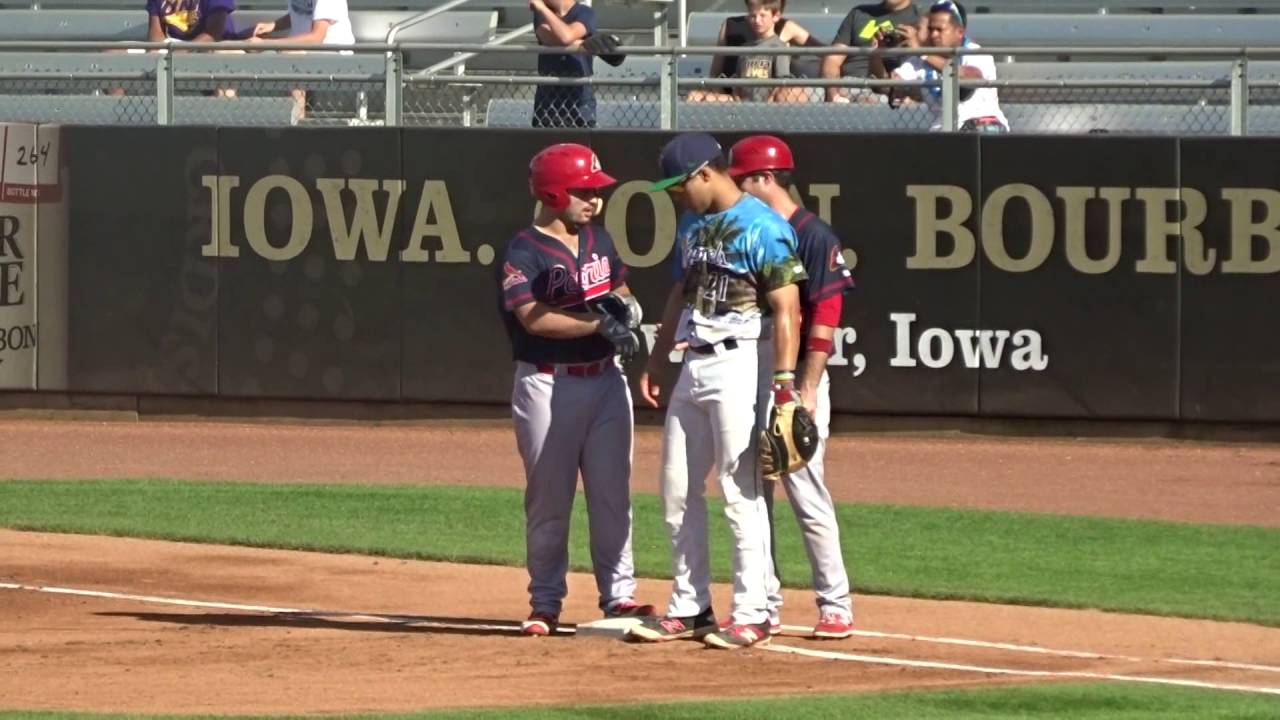 CHRIS CHINEA WITH A 3-HIT NIGHT!! - YouTube