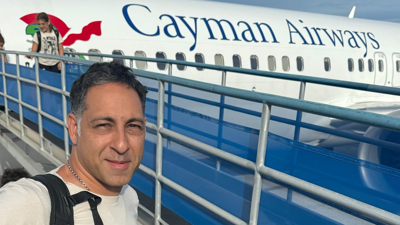 SCARY EXPERIENCE Boeing 737 Max Flap Failure & Emergency Landing - YouTube