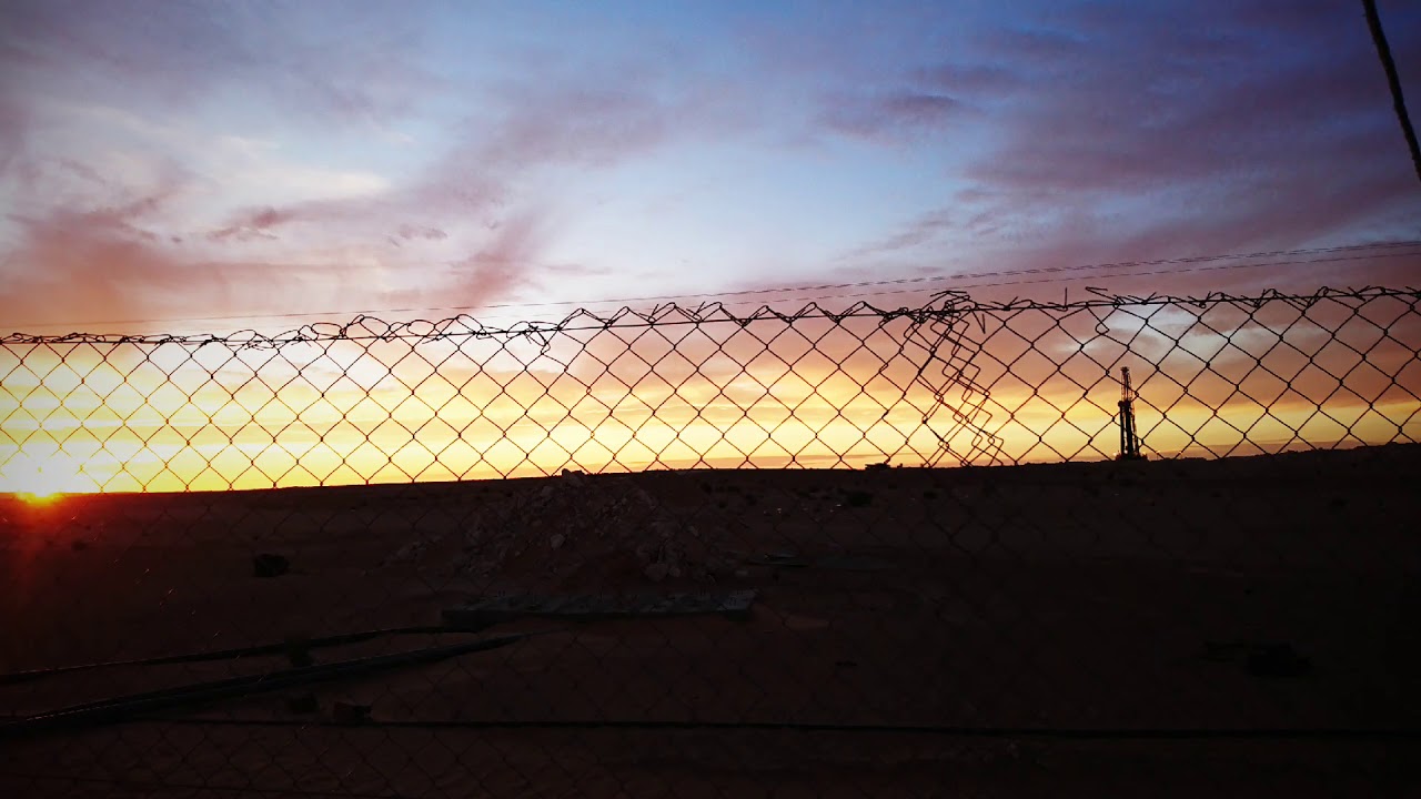 Sunset El Borma field - YouTube