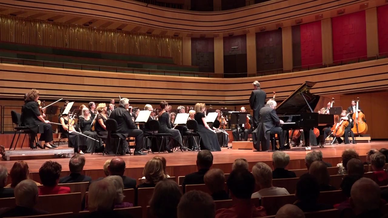 Csajkovszkij: b-moll zongoraverseny, op. 23 - YouTube