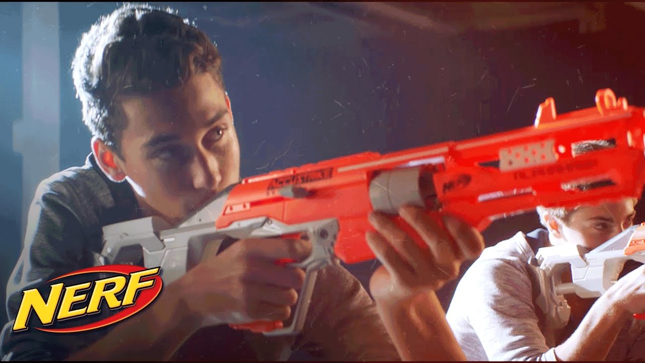 NERF France - 'La Science Accustrike' Digital Original - YouTube