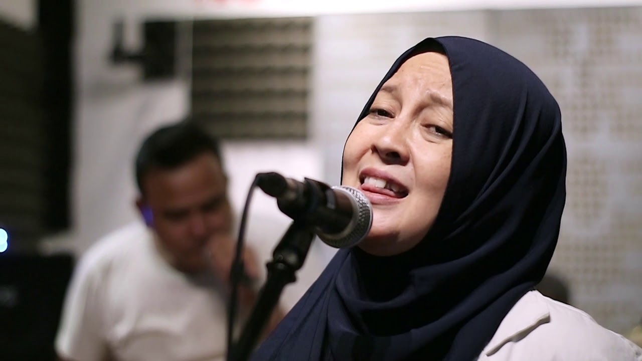 Merah Putih Cipt. Gombloh - Cover by BBKFP Band - YouTube