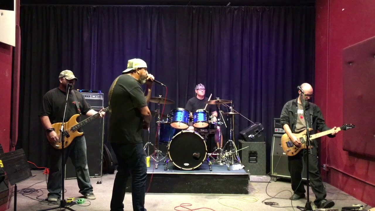 Every Day Life (EDL) - Adieu (Live) - YouTube