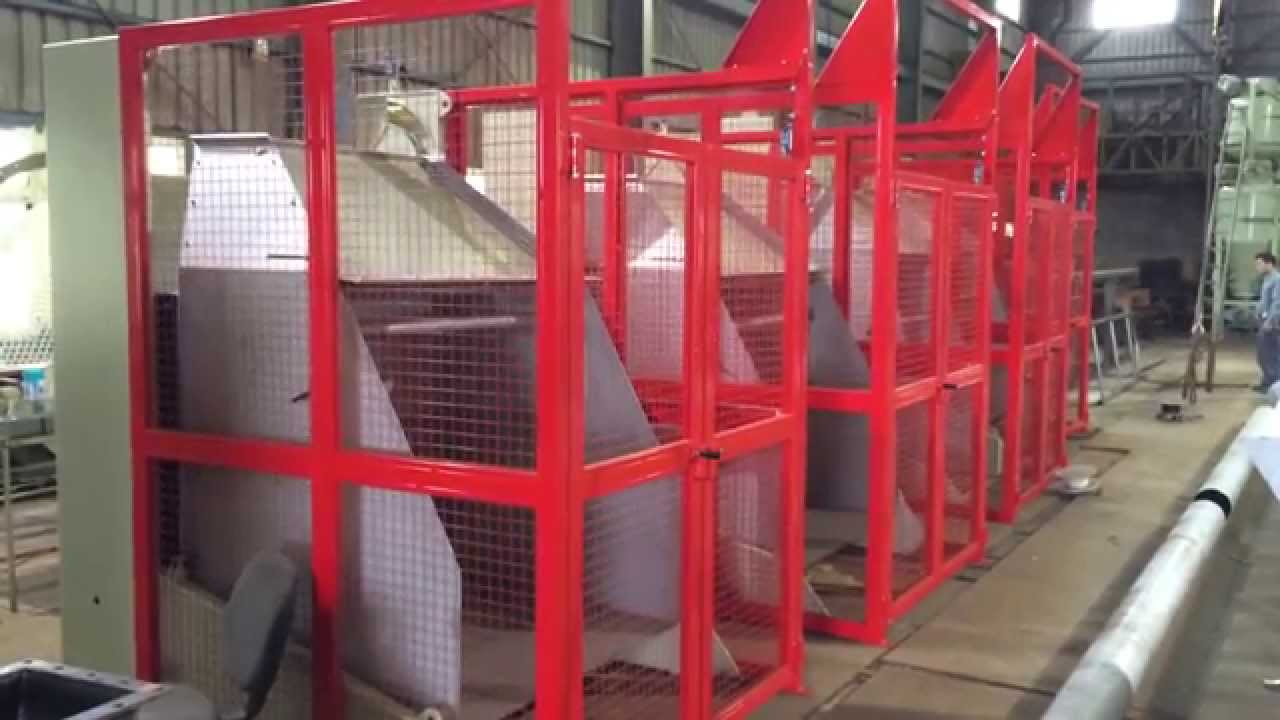 KEENPRO PET stretch blow molding machine Preform Auto Loader (Dumper ...