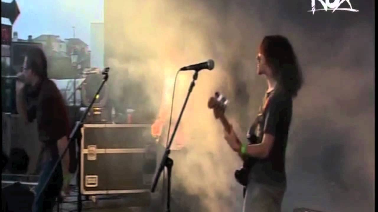 West Sussex band - Stir Crazy - perform a live medley - YouTube