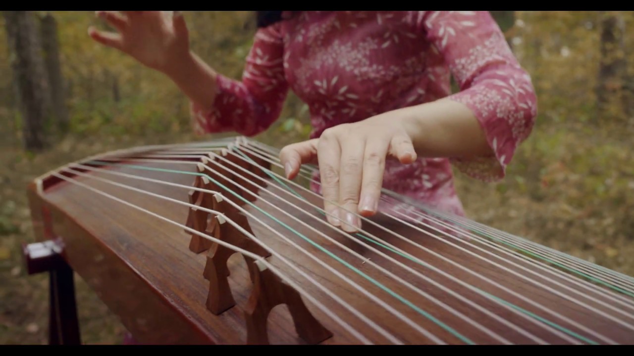 Guzheng (Chinese zither) solo "O come, O come, Emmanuel" Yu Jun - YouTube