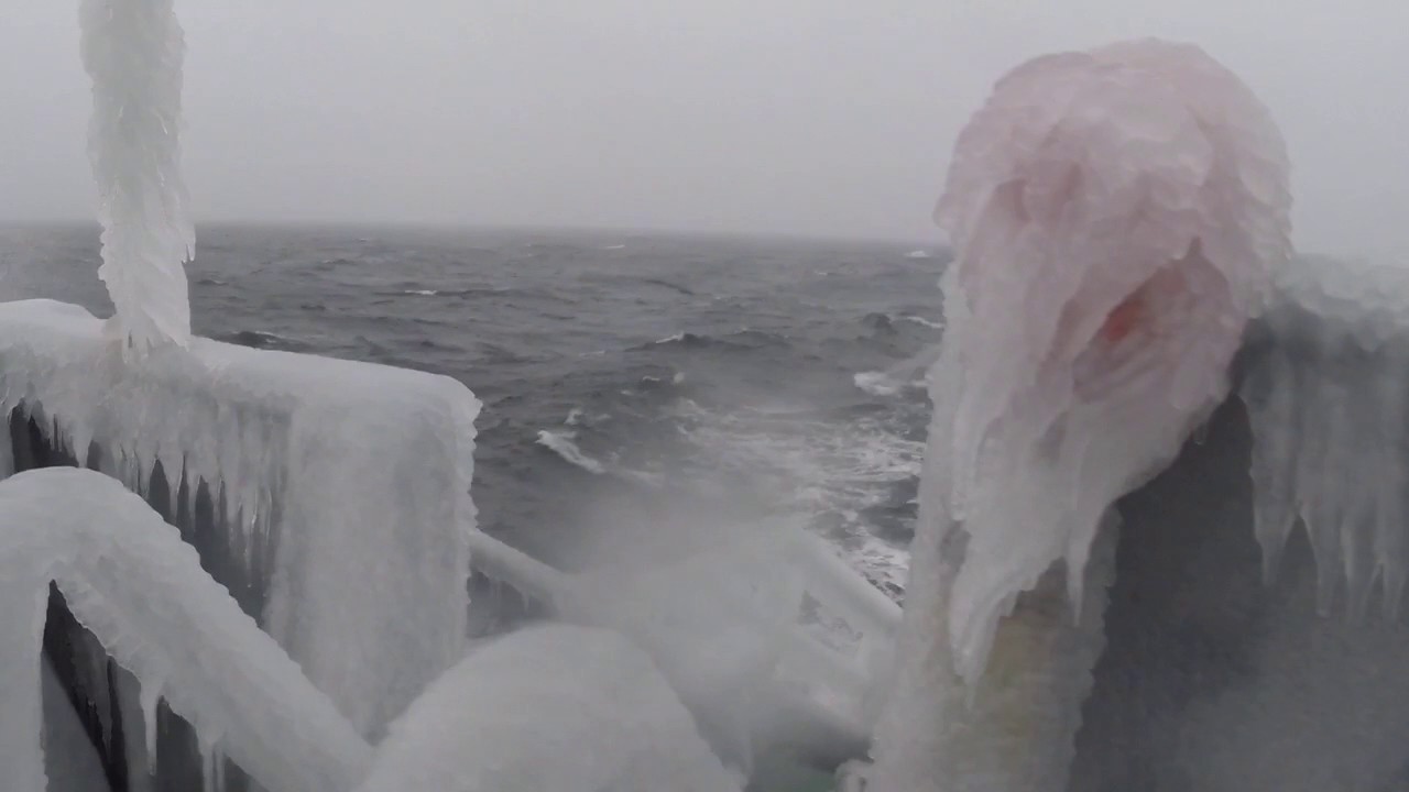 Icing at the baltic sea - YouTube