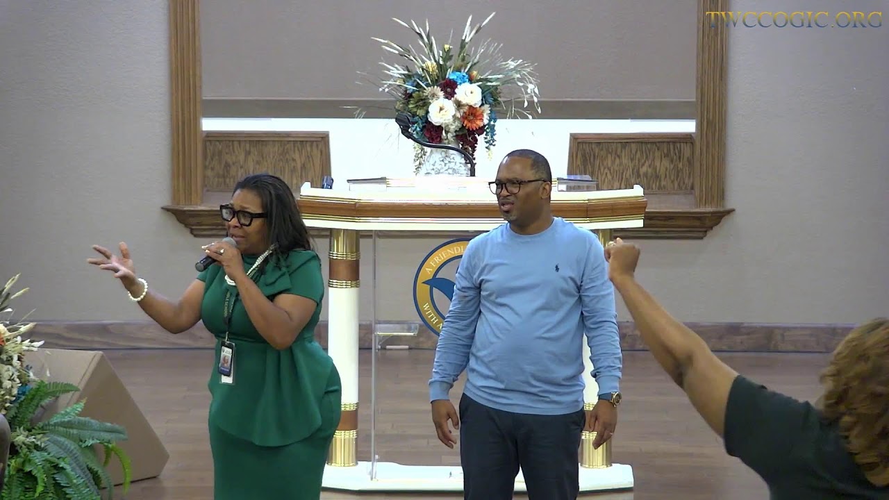 Road to Pentecost Revival|Sis. Tracey Young\Miss'y Tashari White - YouTube