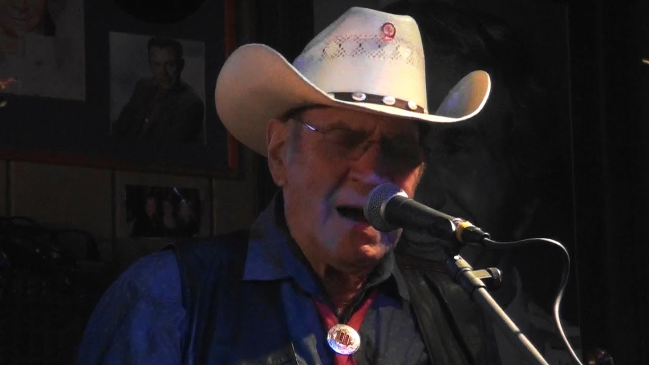 John England & The Western Swingers - Kind Of Love I Can't Forget - YouTube