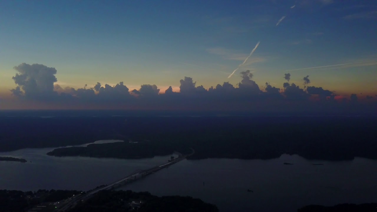 Total Solar Eclipse (horizon view) from Mavic Pro - YouTube